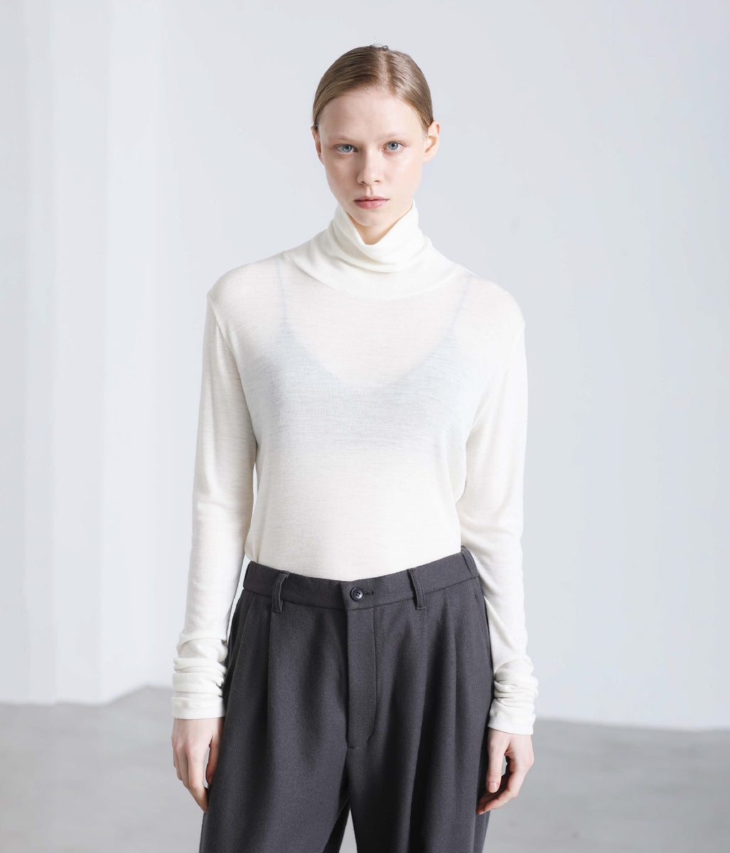 LIFiLL（リフィル）公式｜WOOLISH（ウーリッシュ) STRETCH TURTLENECK for WOMEN – LIFiLL ONLINE